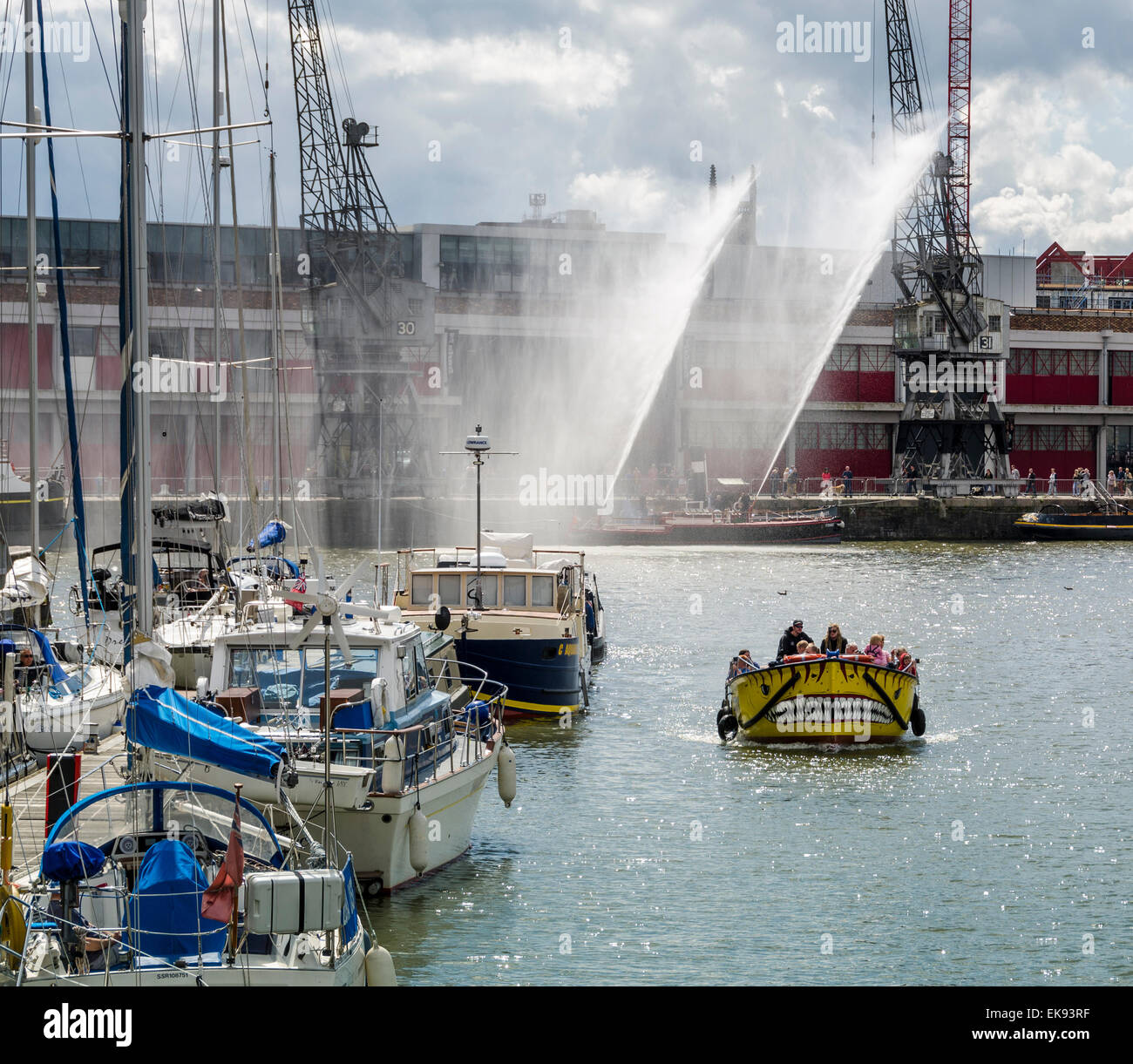Fireship hi-res stock photography and images - Alamy