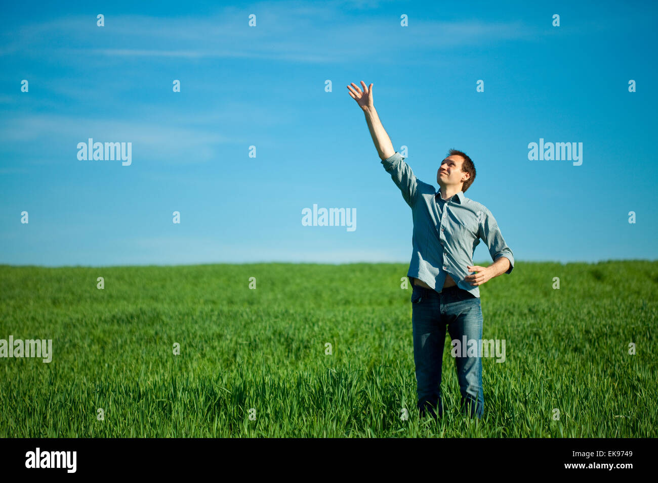 Throwing paper in the air hi-res stock photography and images - Alamy