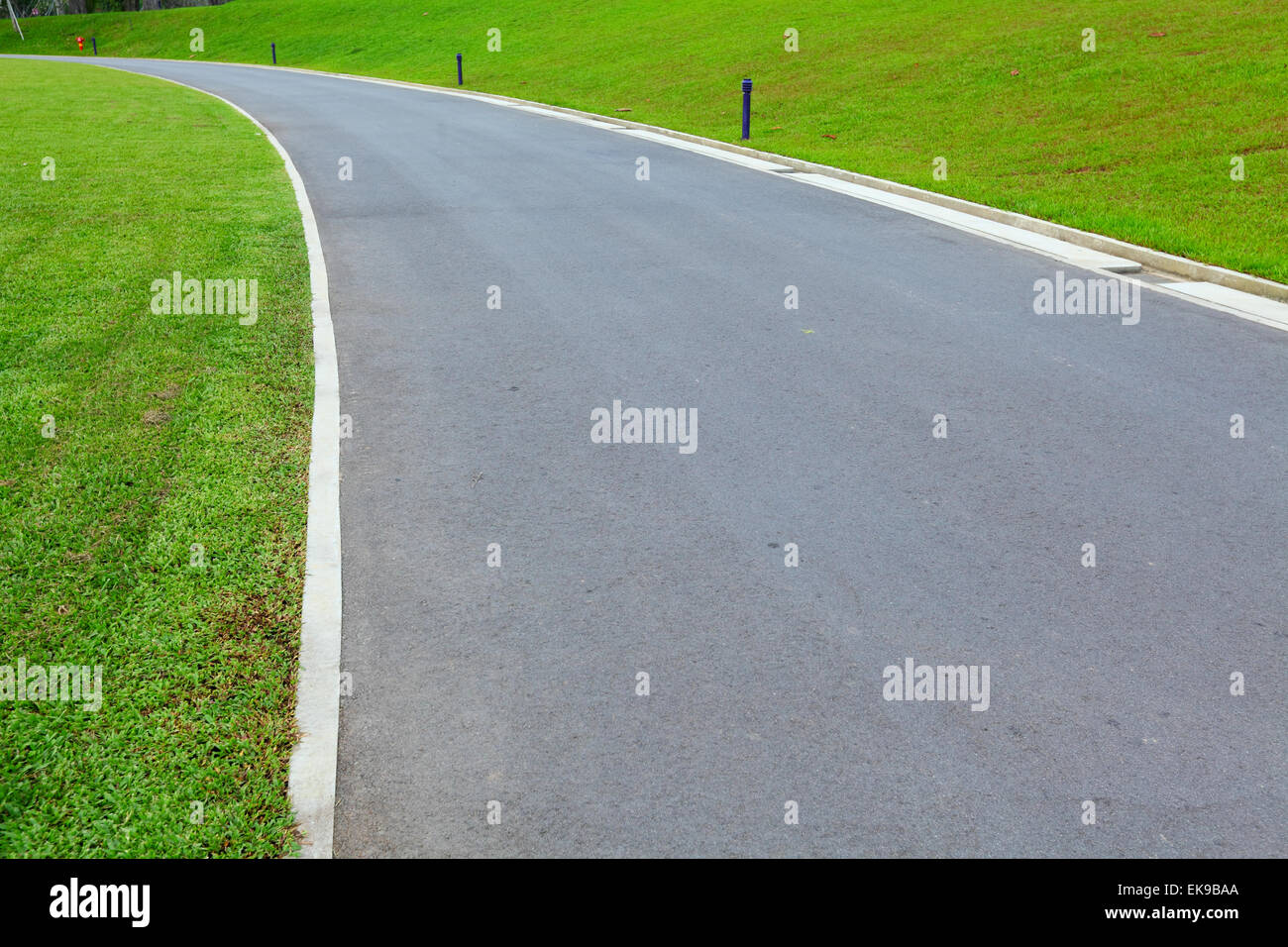 path in golf course Stock Photo - Alamy