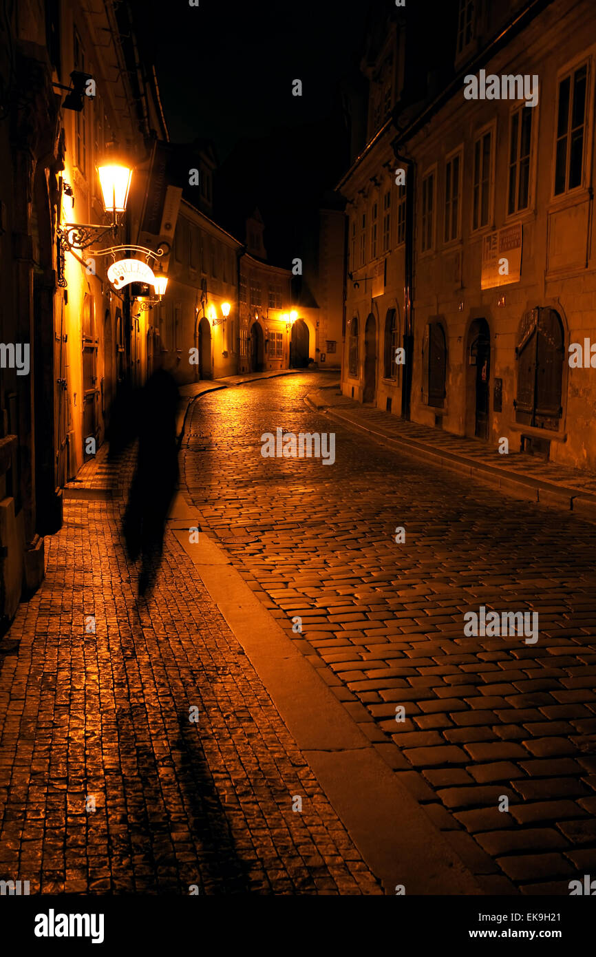 Man walking in the city in the night hi-res stock photography and ...