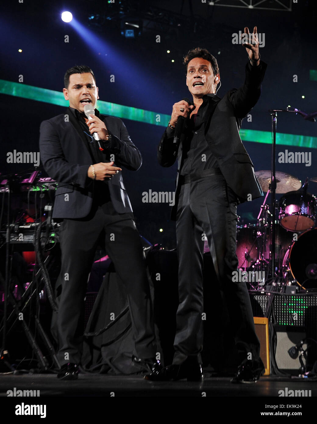 Marc Anthony performs at the American Airlines Arena on his 'Cambio de ...