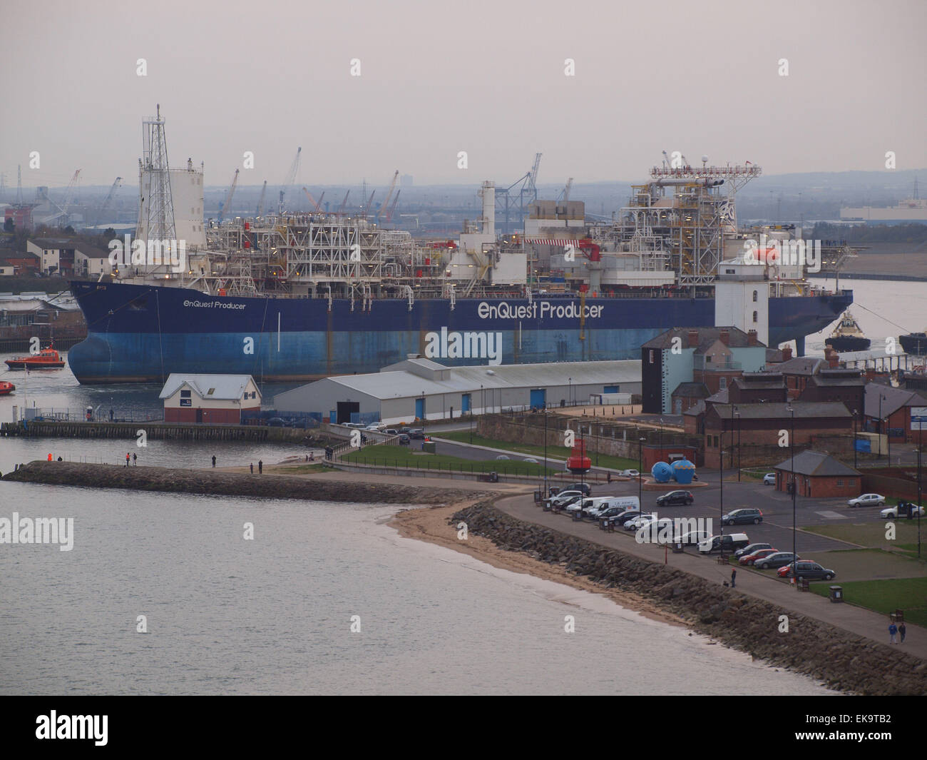 Oil rigs superstructures hi-res stock photography and images - Alamy