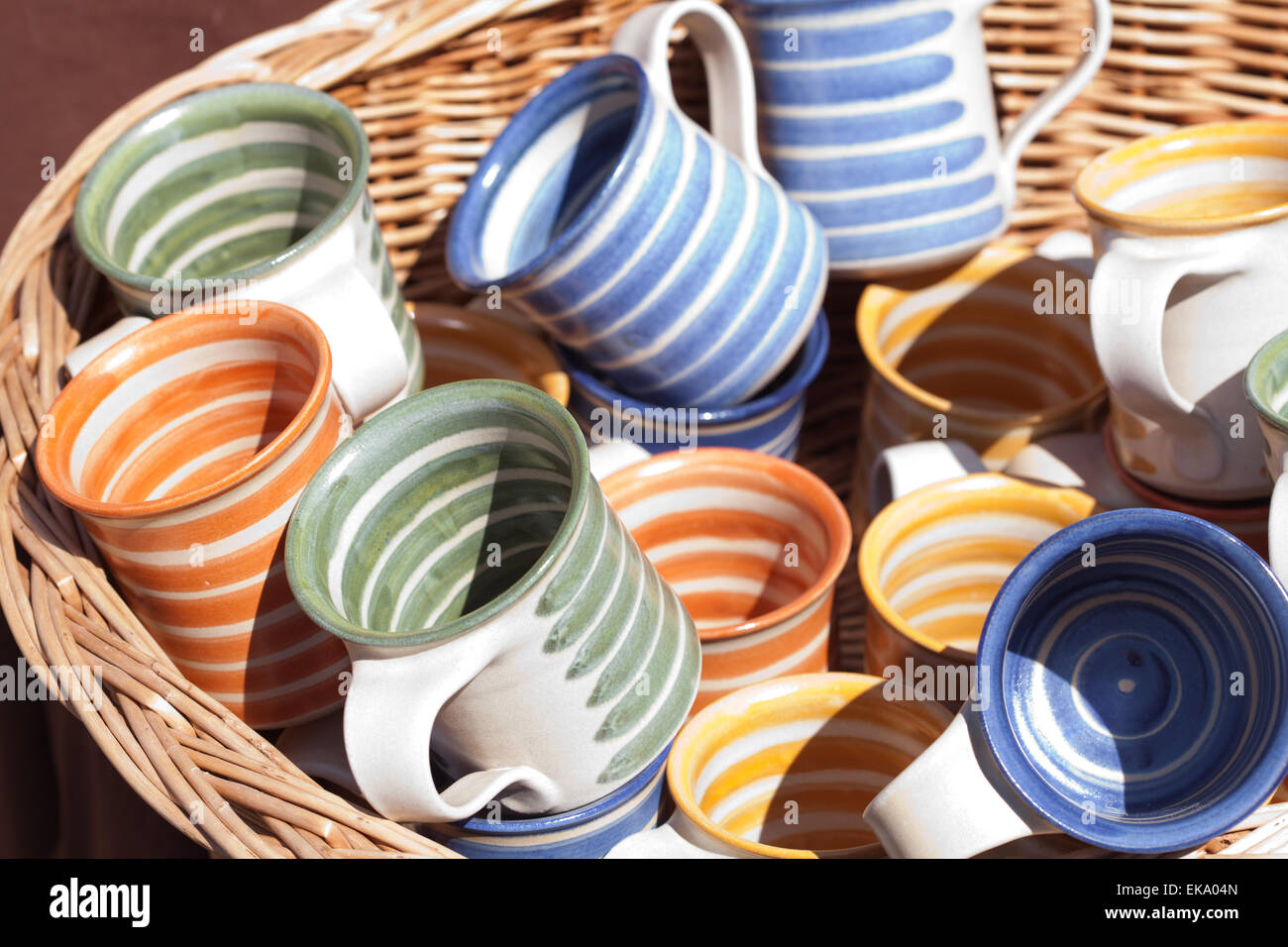 Cups in a circle hi-res stock photography and images - Alamy