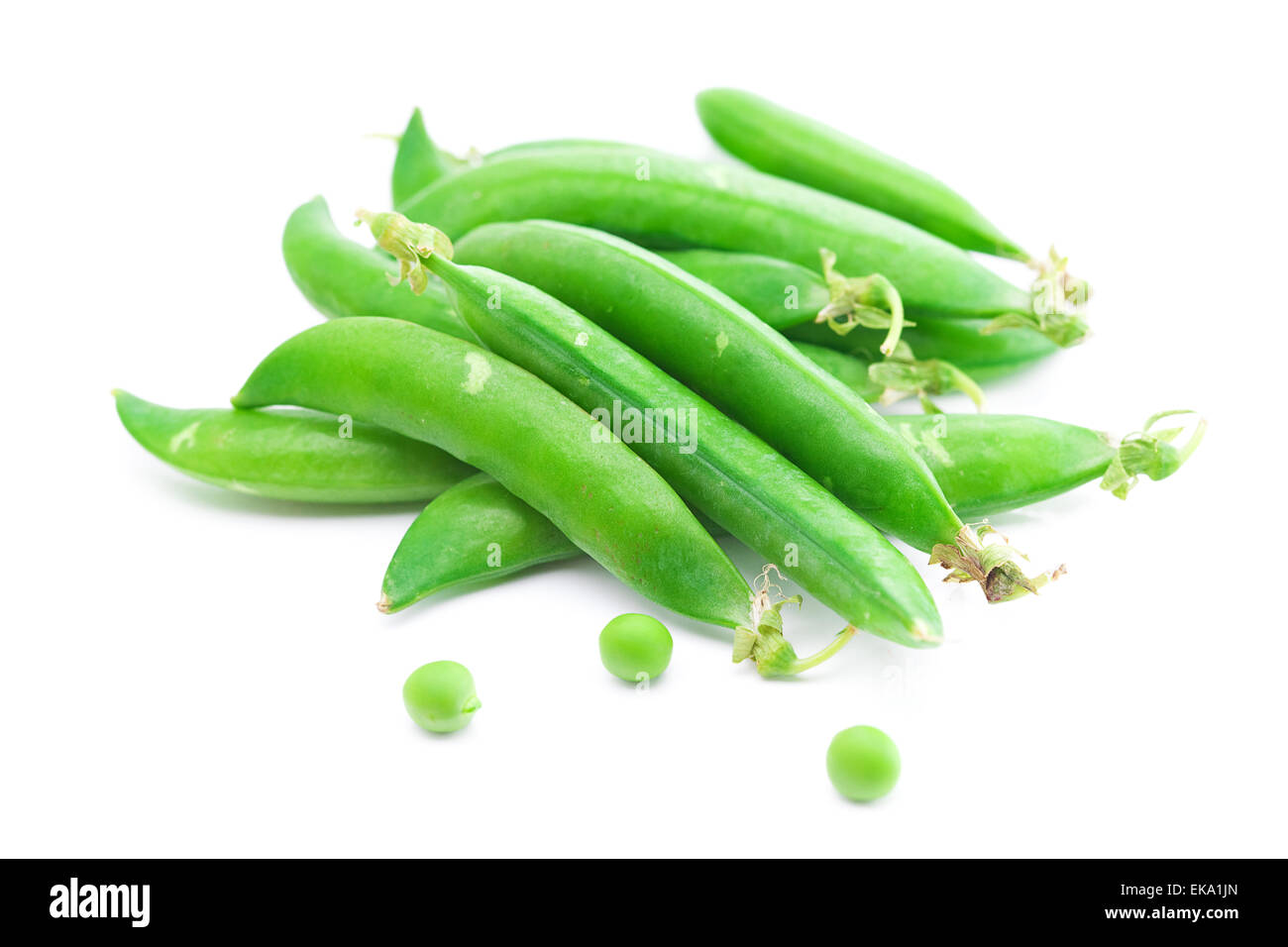 peas isolated on white Stock Photo - Alamy