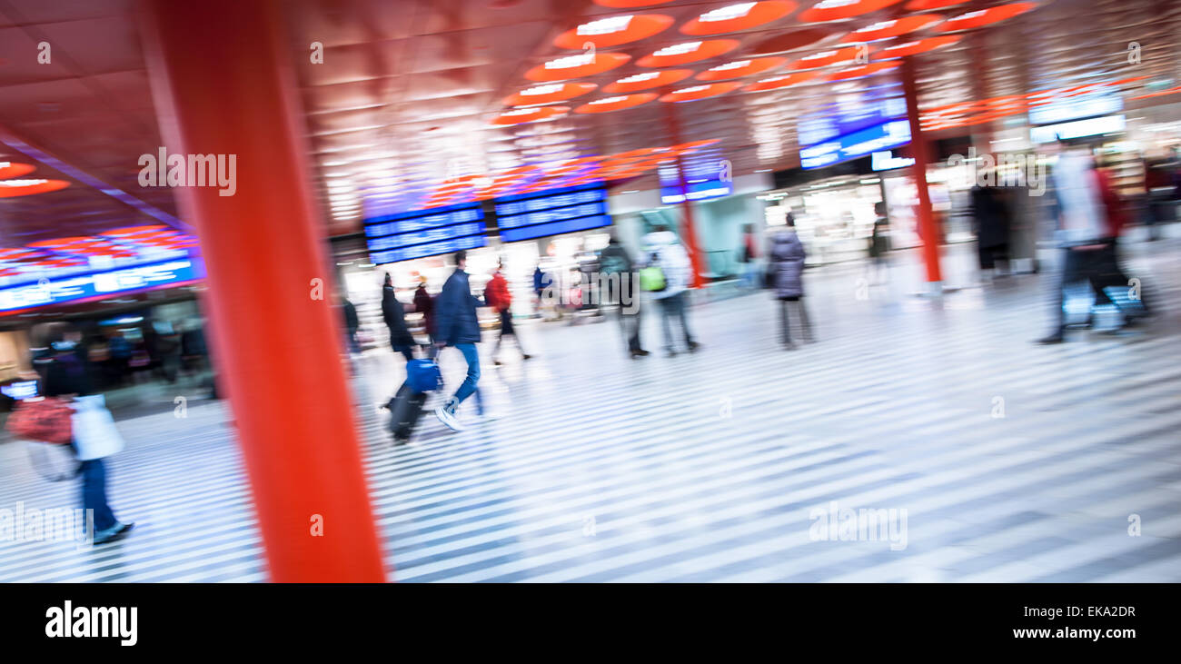 Rushing rush hi-res stock photography and images - Alamy