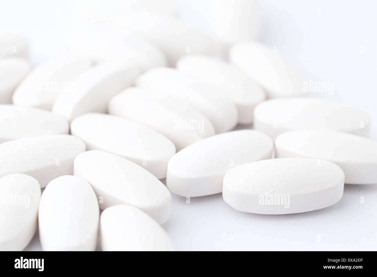 White antibiotic hi-res stock photography and images - Alamy