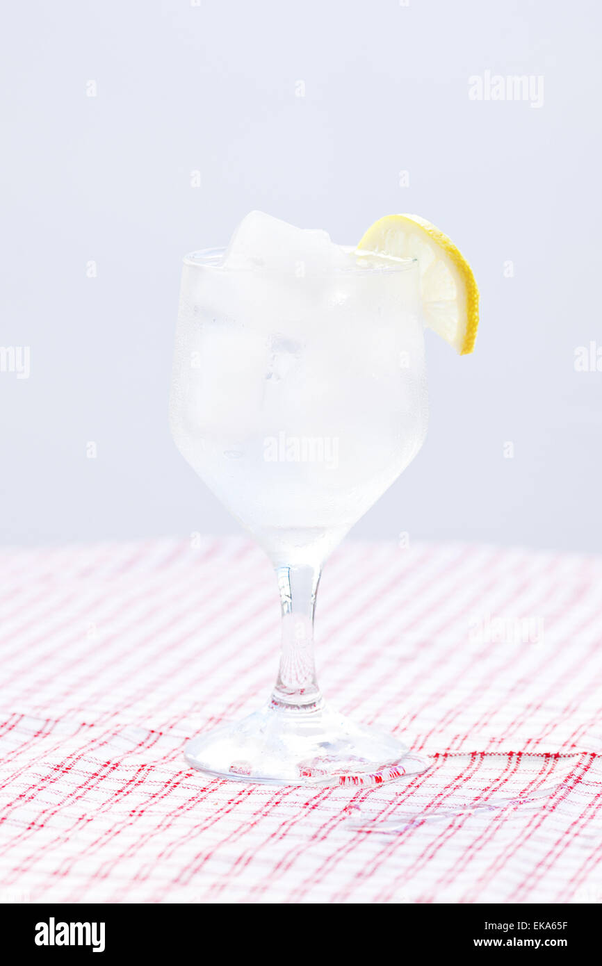 cocktail with ice and lemon Stock Photo - Alamy