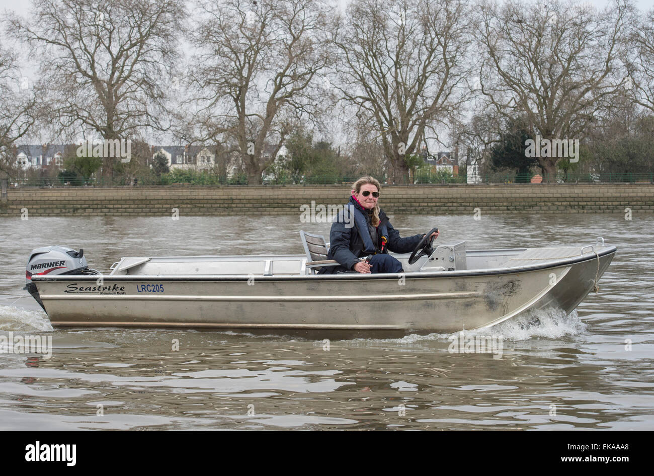 London, UK. 8th April, 2015. Oxford University Women's Boat Club (OUWBC ...