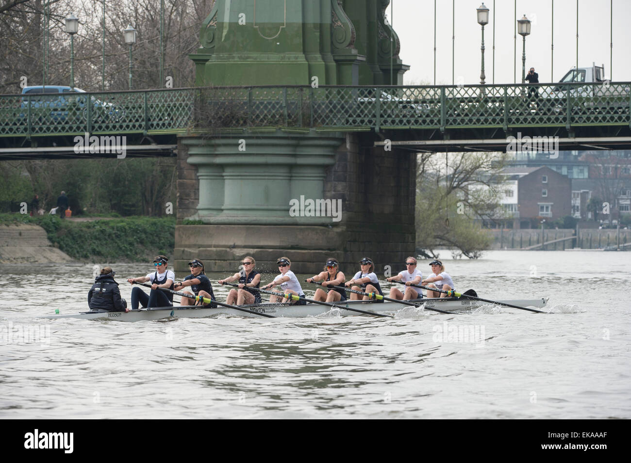 London, UK. 8th April, 2015. Oxford University Women's Boat Club (OUWBC ...