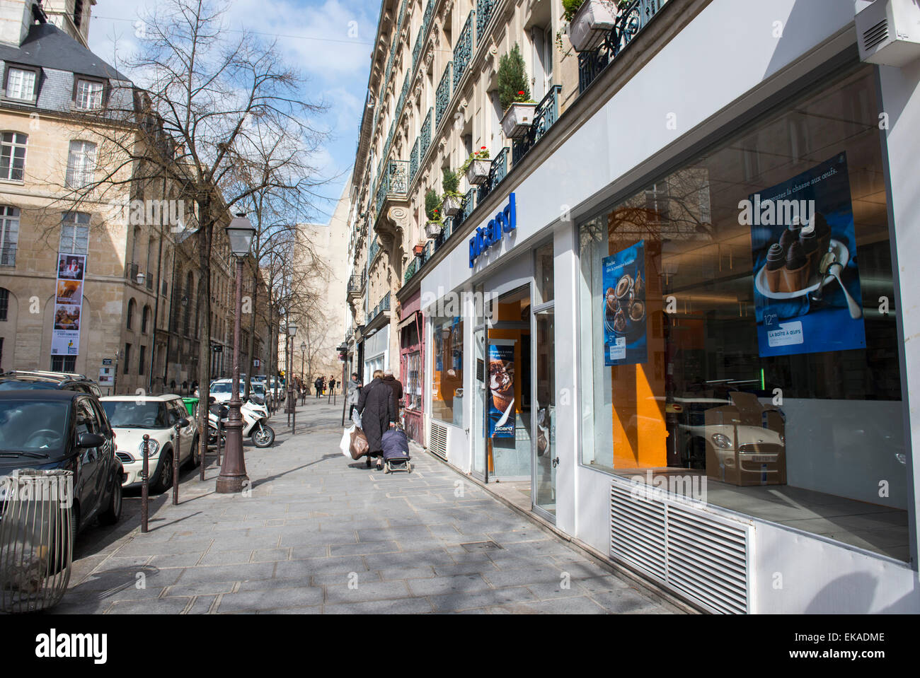 Picard paris hi-res stock photography and images - Alamy