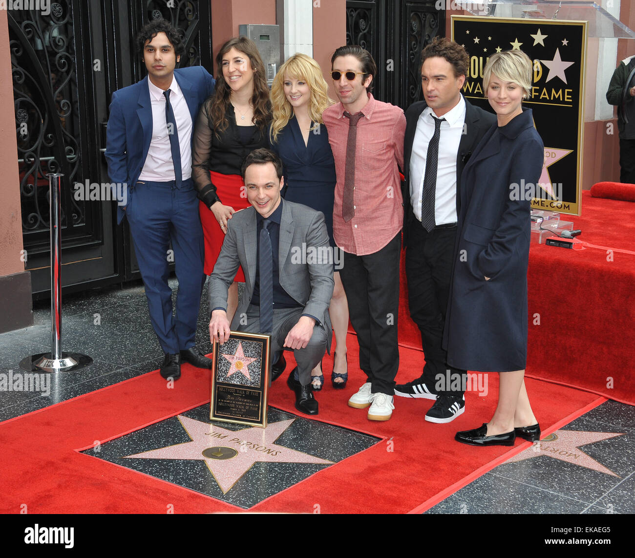 Mayim Bialik And Johnny Galecki