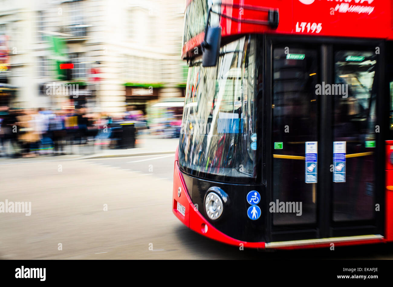 London bus stop advertising hi-res stock photography and images - Alamy