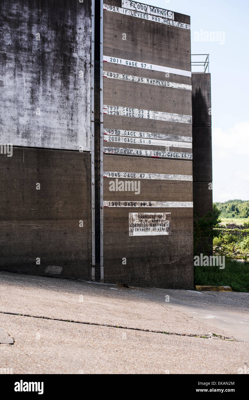 Vicksburg Mississippi,Vicksburg Riverfront murals Stock Photo - Alamy