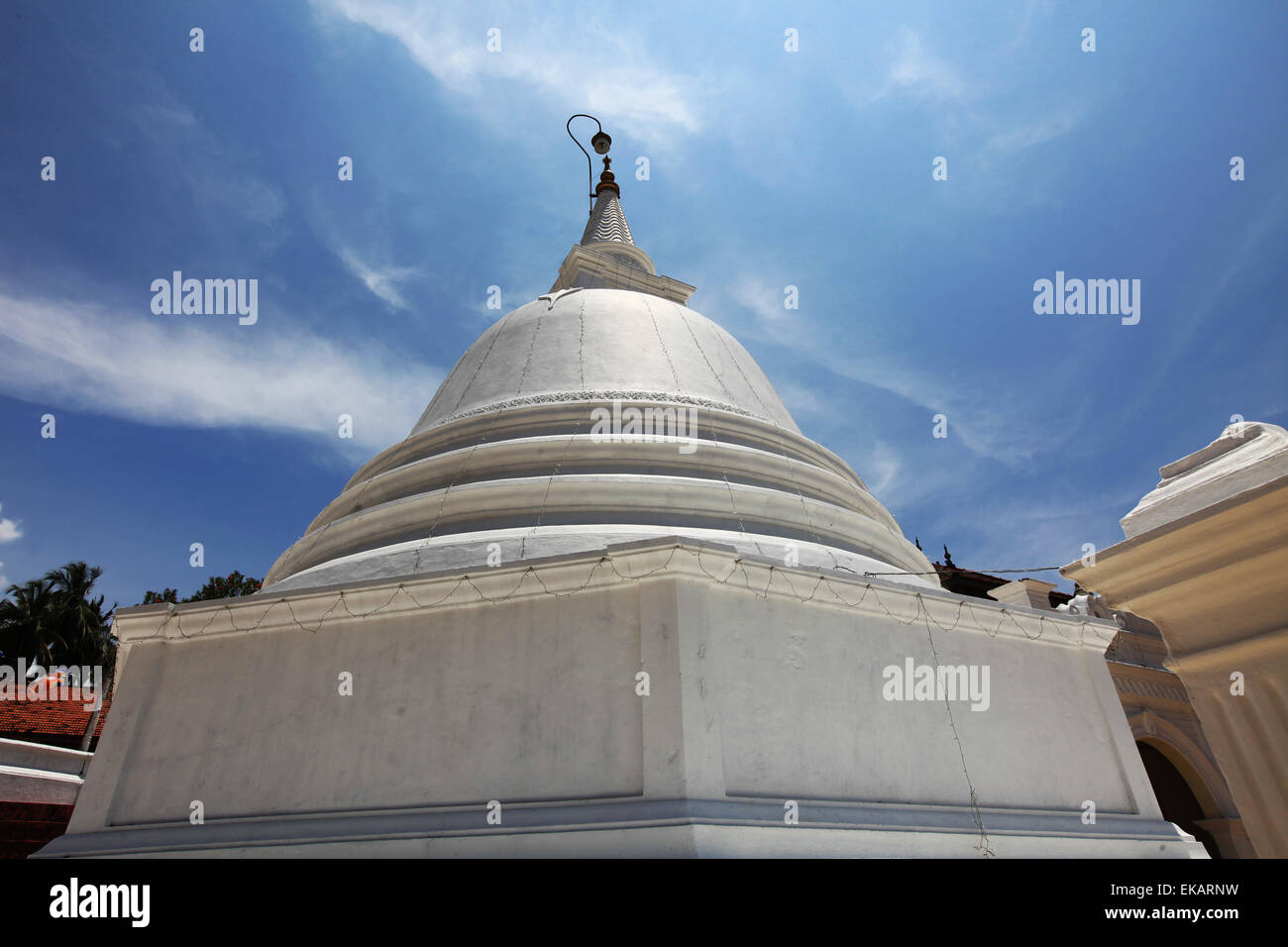 Temple in Wewurukannala Vihara, white temple, Sri Lanka Stock Photo - Alamy