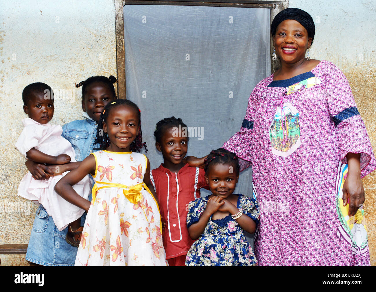 Pregnant mom and five daughters Stock Photo - Alamy