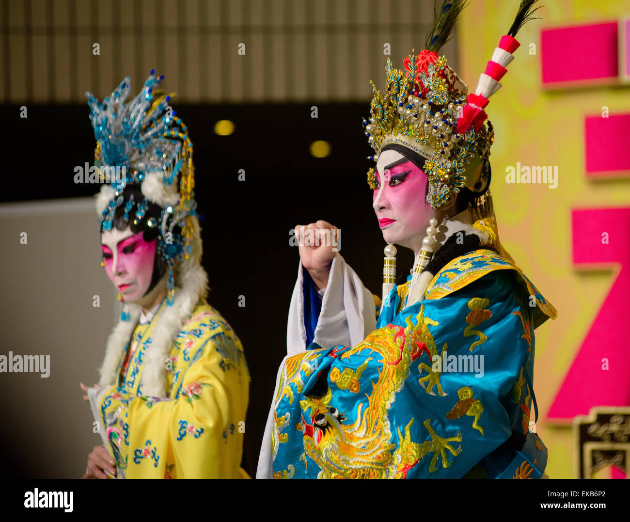 Chinese Opera Performers Hong Kong Stock Photo - Alamy