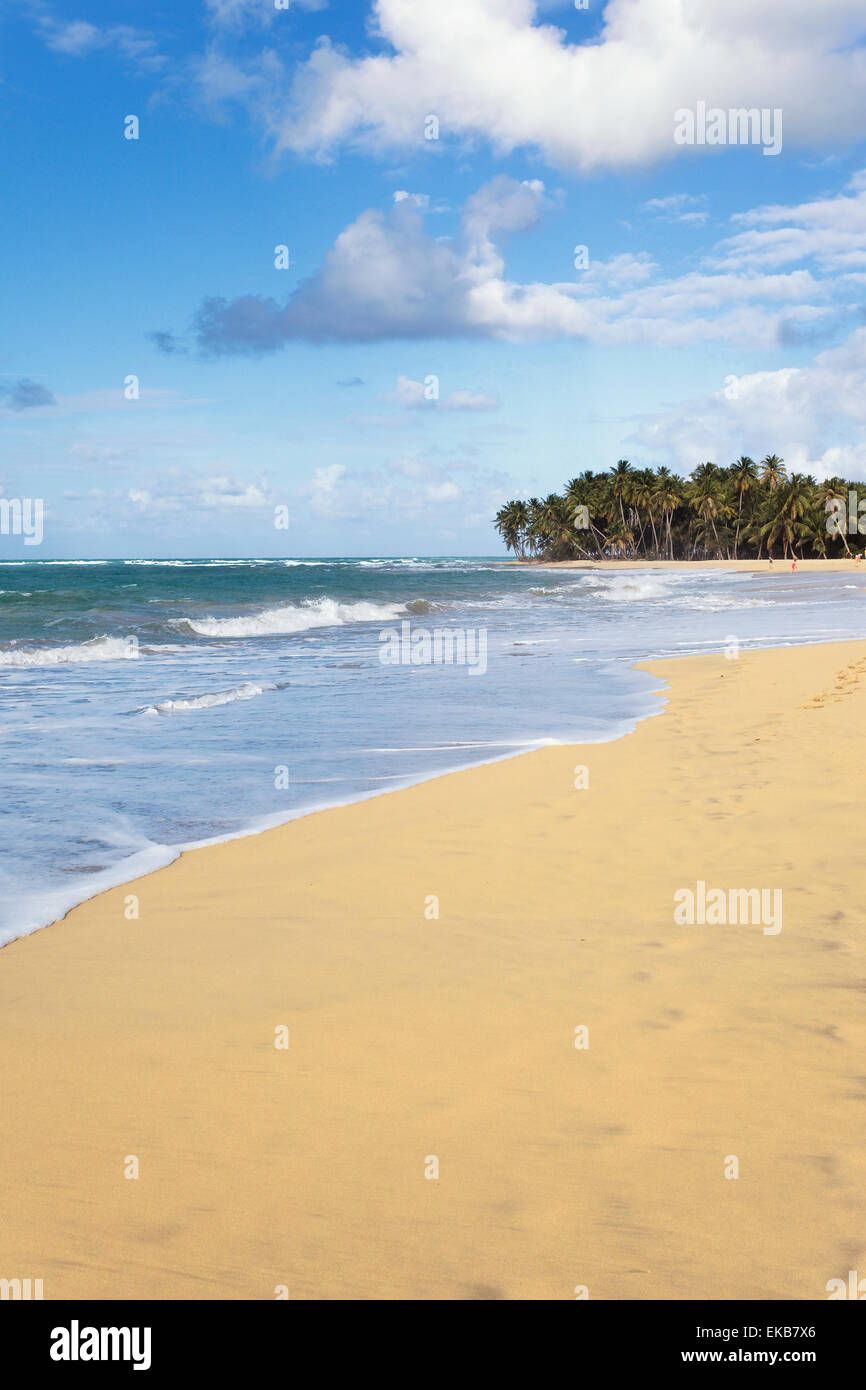Vertical wave hi-res stock photography and images - Alamy