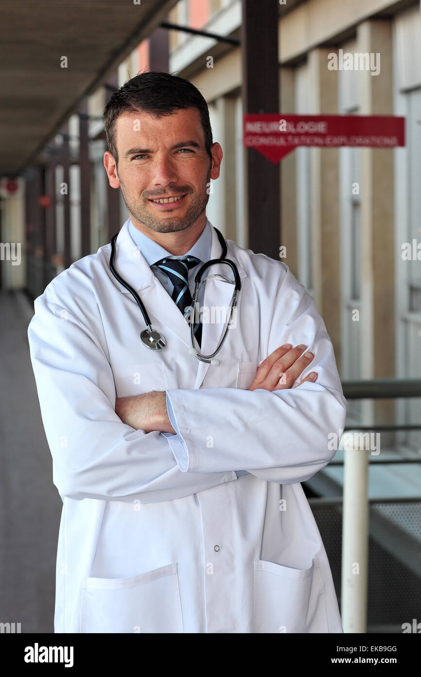 Doctor with smock and tie hi-res stock photography and images - Alamy