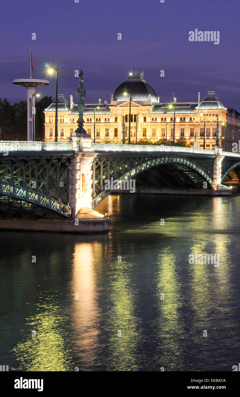 Lyon by night Stock Photo - Alamy