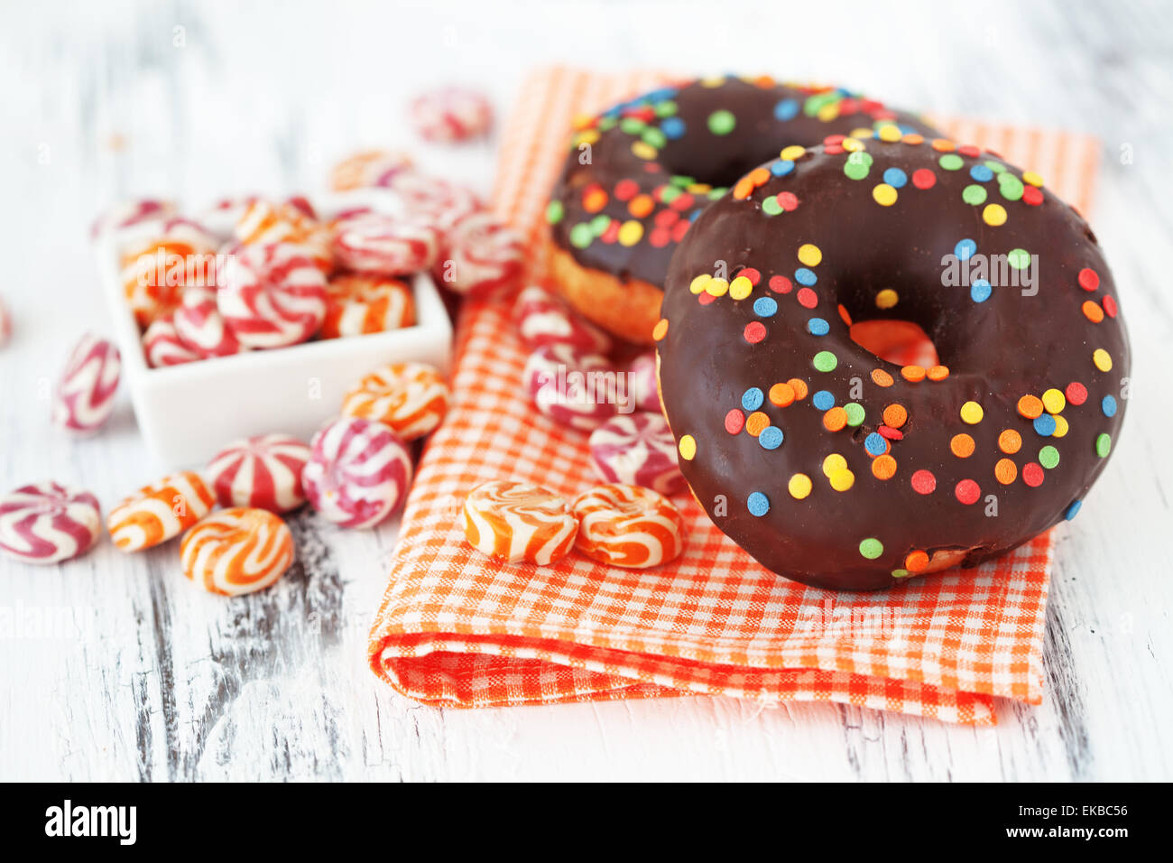 Eat donuts hi-res stock photography and images - Alamy