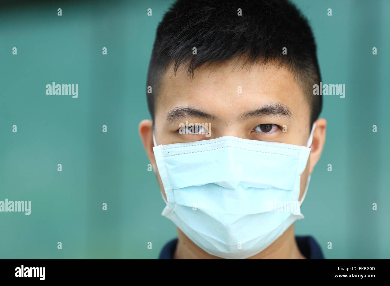 man wear face mask Stock Photo - Alamy