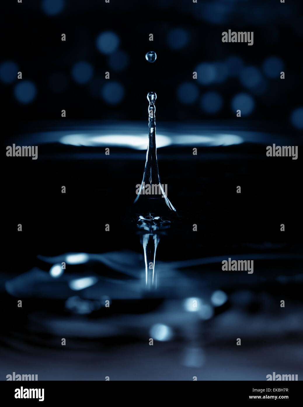 Falling dynamics hi-res stock photography and images - Alamy