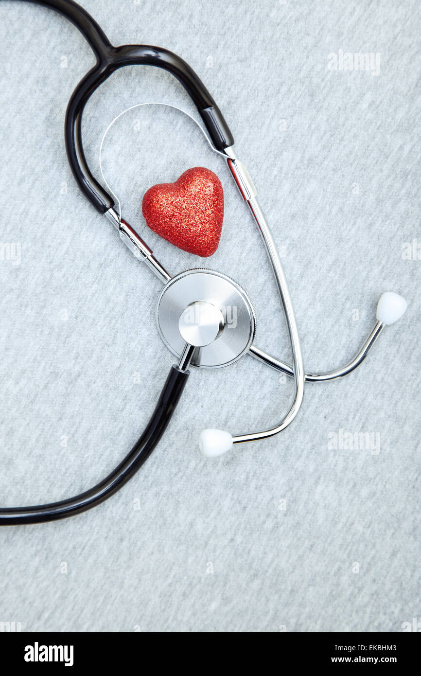 Stethoscope and heart Stock Photo - Alamy