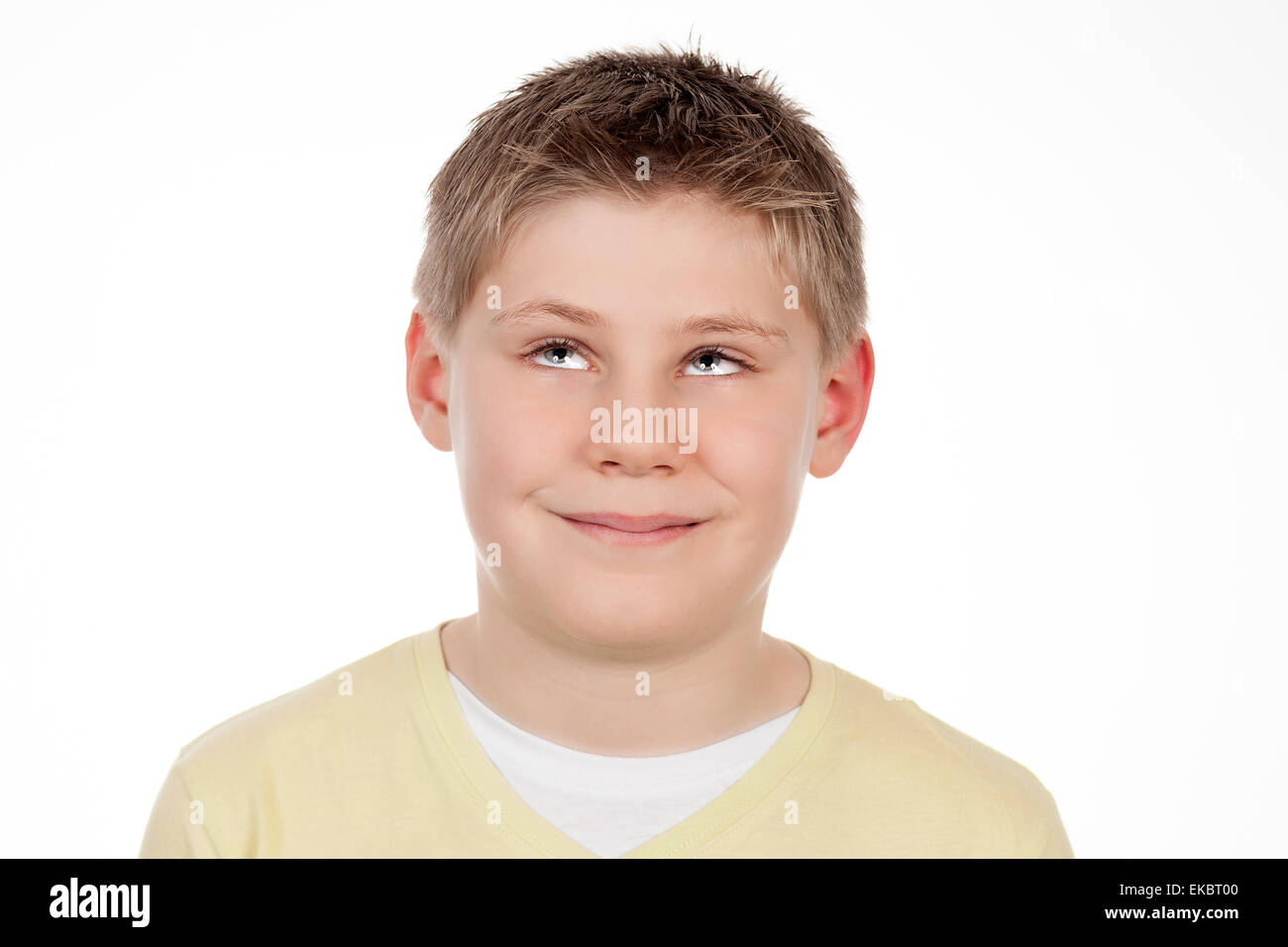 boy looking up Stock Photo - Alamy