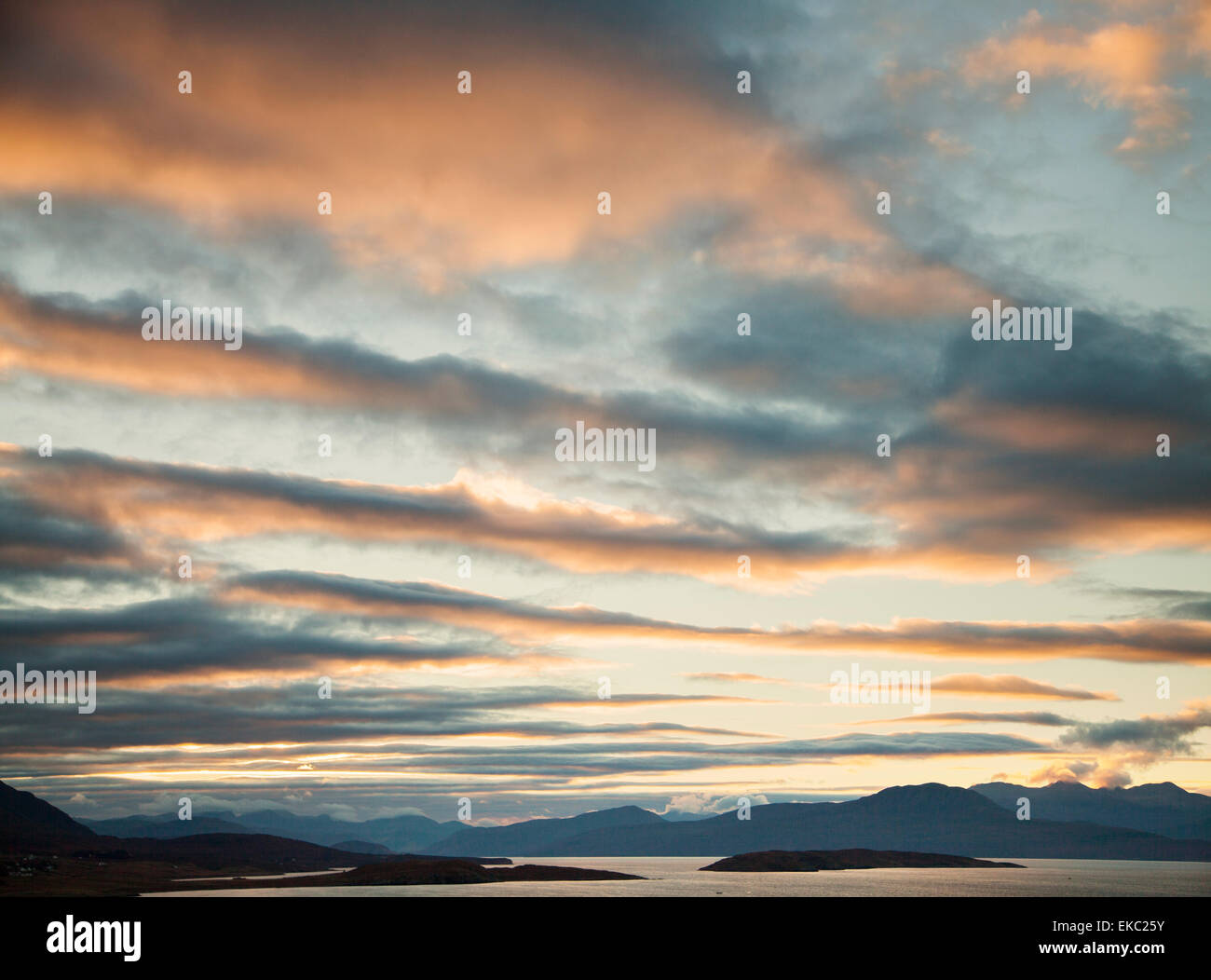Loch sunset hi-res stock photography and images - Alamy