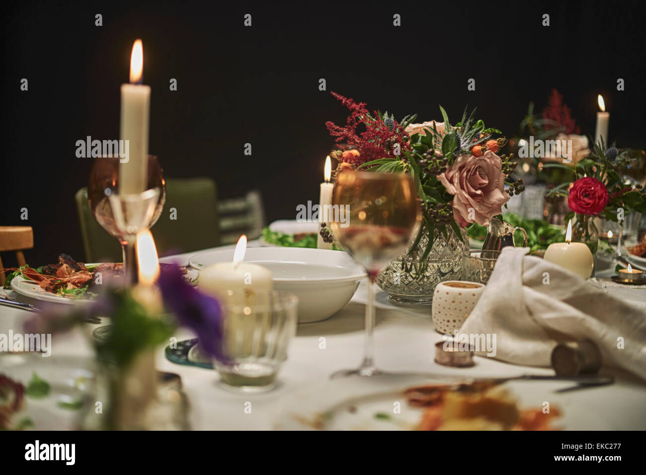 Messy dining table hi-res stock photography and images - Alamy