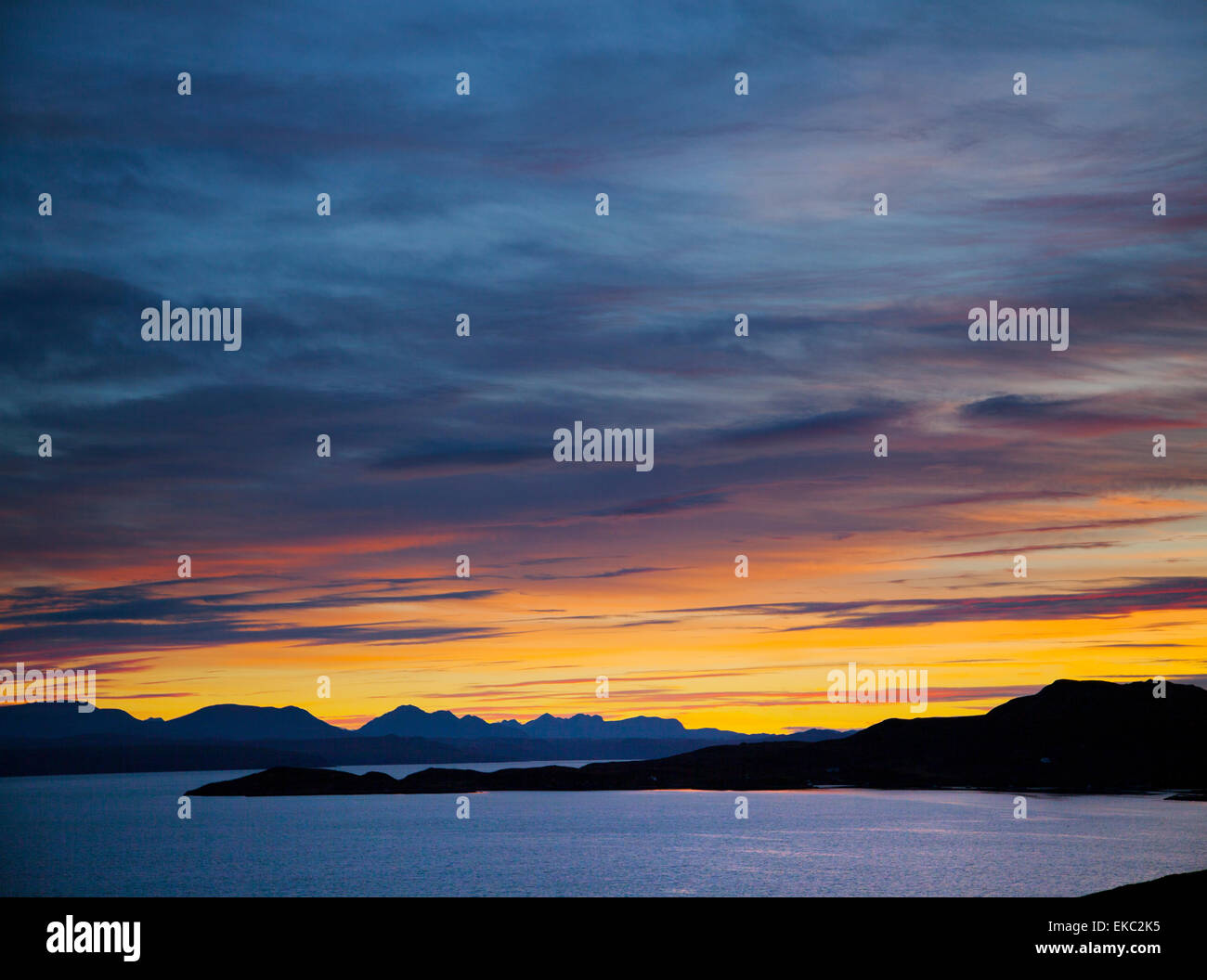 Sunrise scotland silhouette mountain hi-res stock photography and ...
