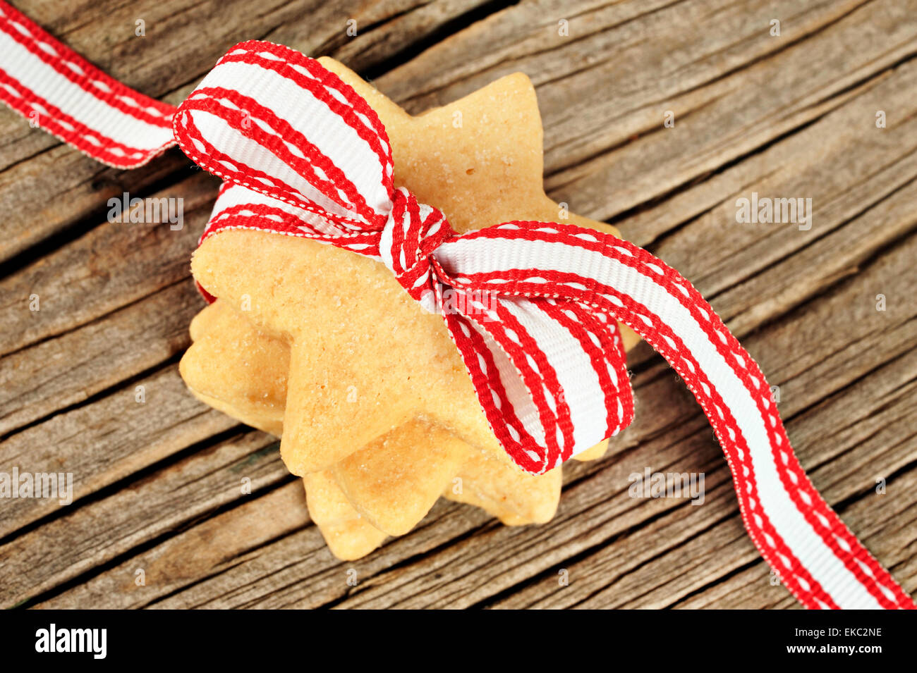 Red ribbon star hi-res stock photography and images - Alamy