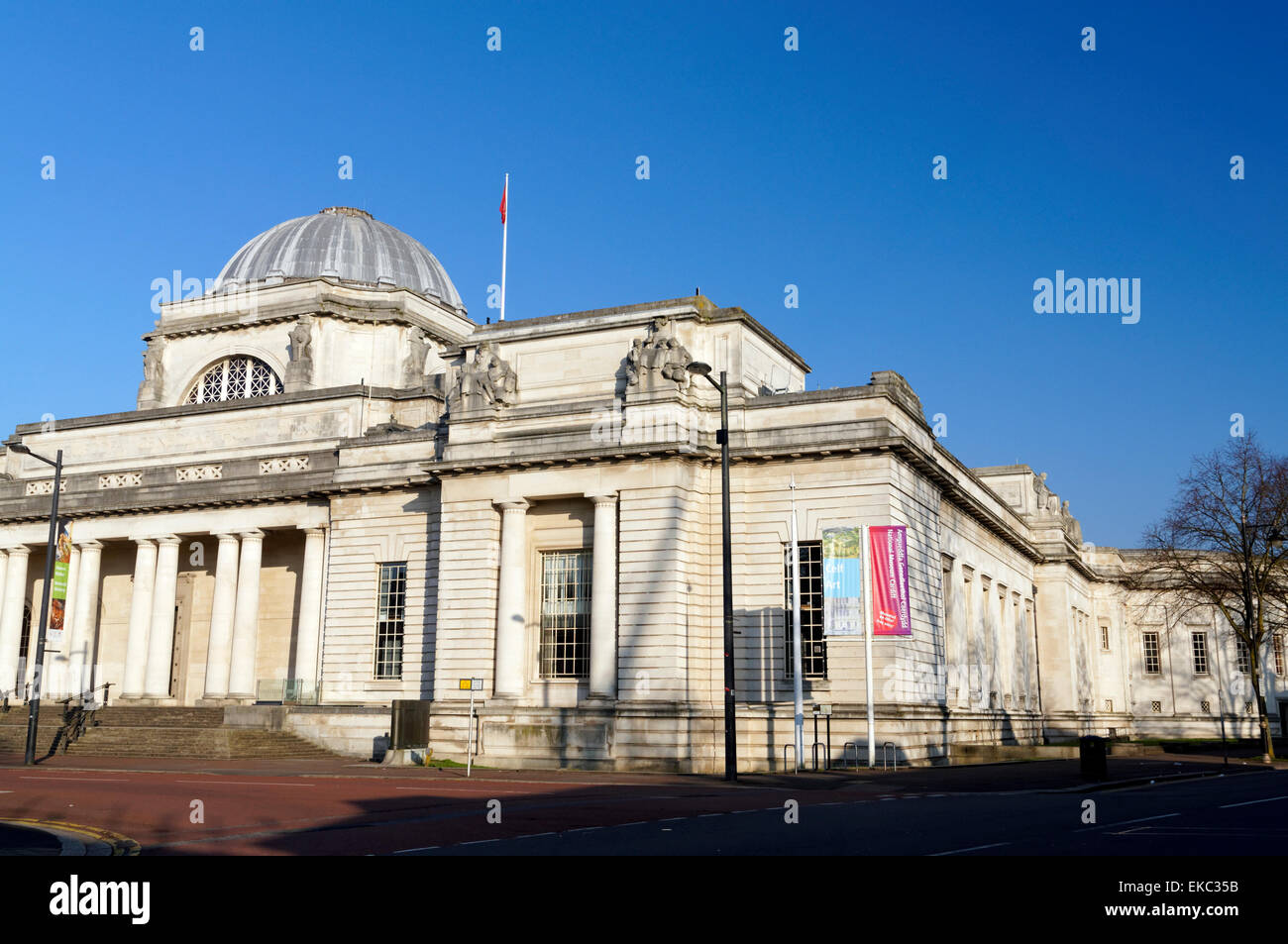 Gorsedd Gardens Cathays Park High Resolution Stock Photography and ...