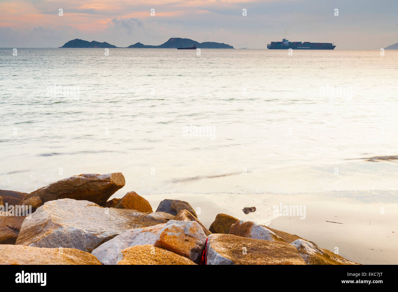 Vibrant ocean hi-res stock photography and images - Alamy