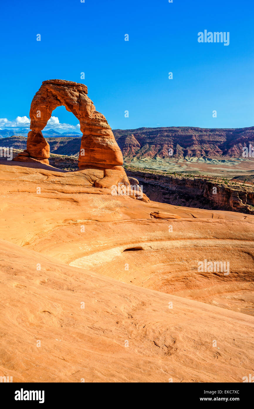 View of Delicate Arch at sunset Stock Photo - Alamy