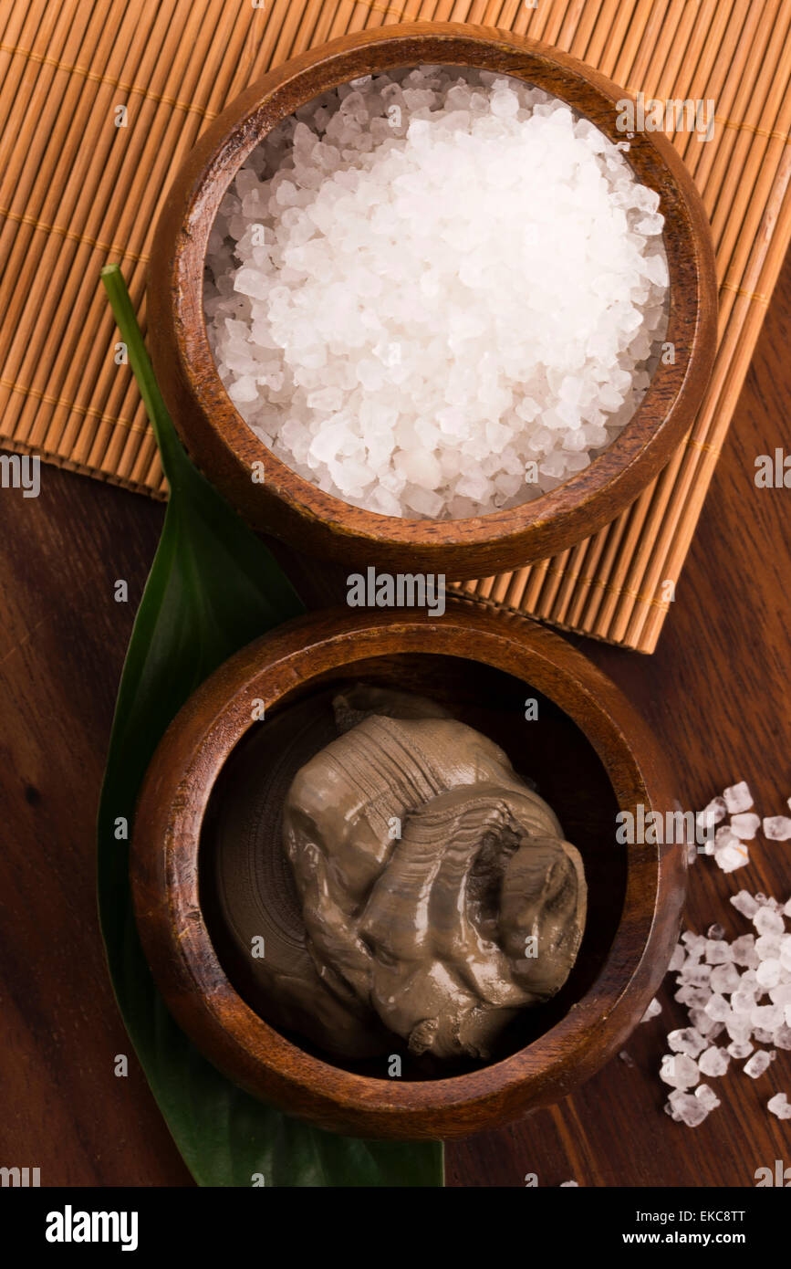 Dead sea mud hi-res stock photography and images - Alamy