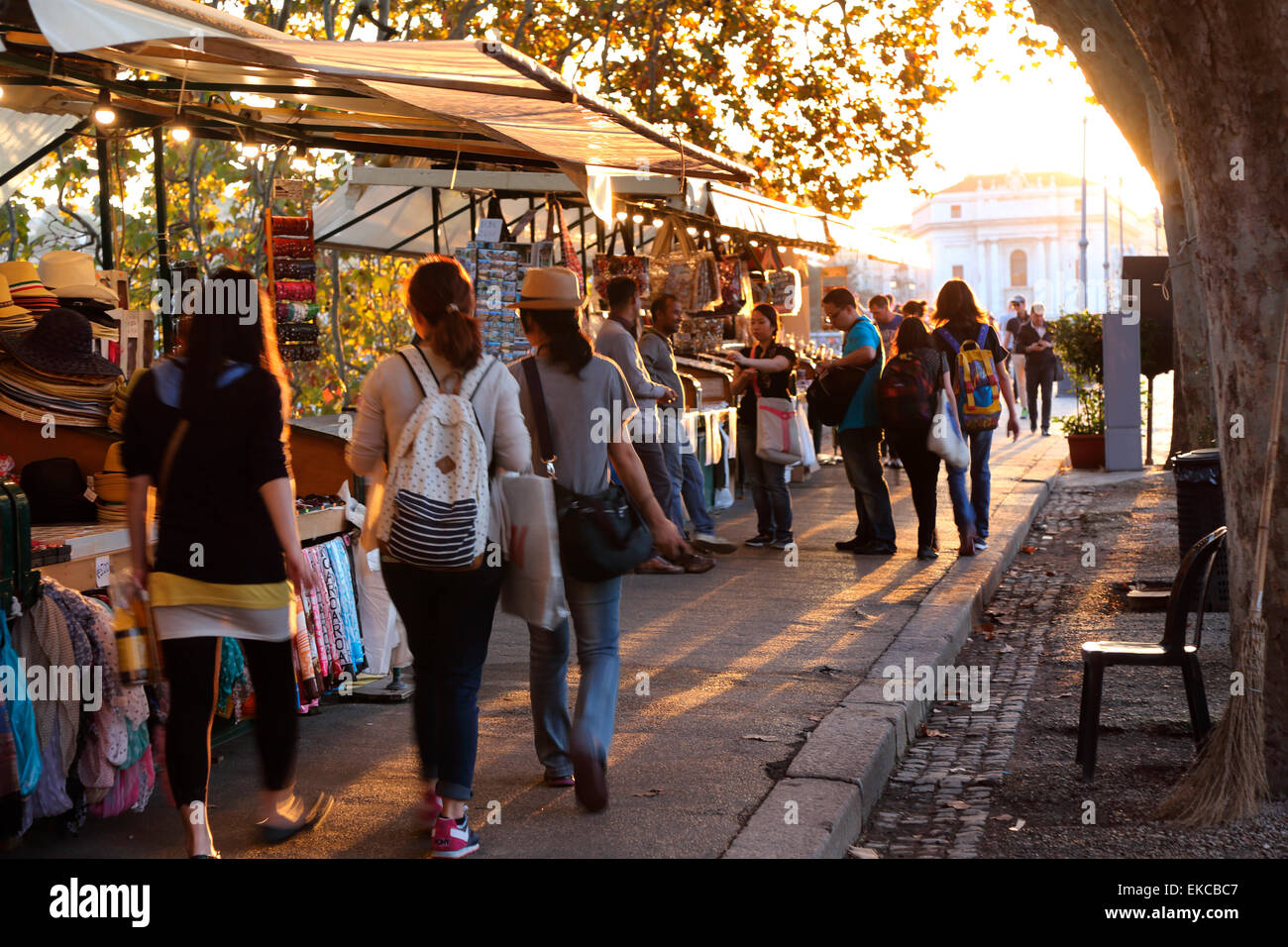 Italy Rome flea market lungotevere castello Stock Photo - Alamy