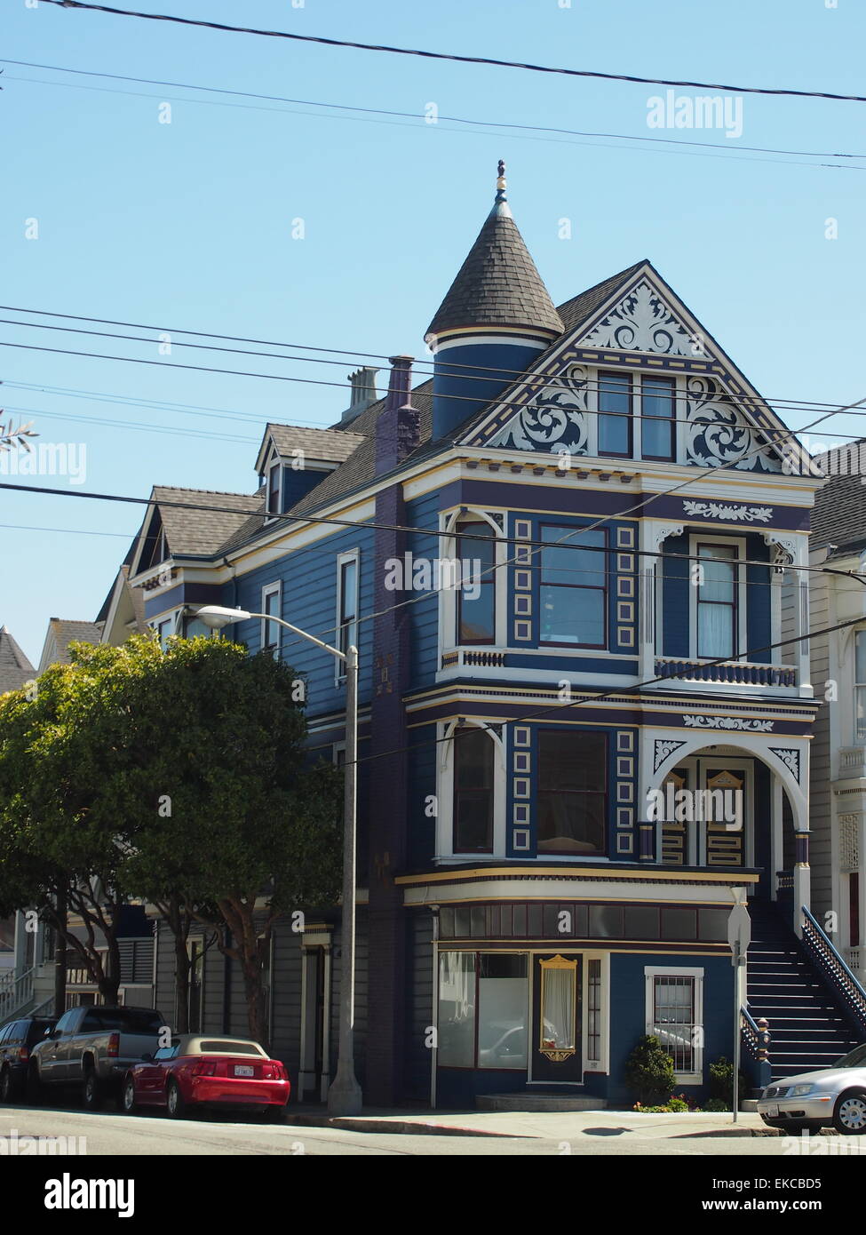 House On Corner Of Street, San Francisco, CA, USA Stock Photo - Alamy