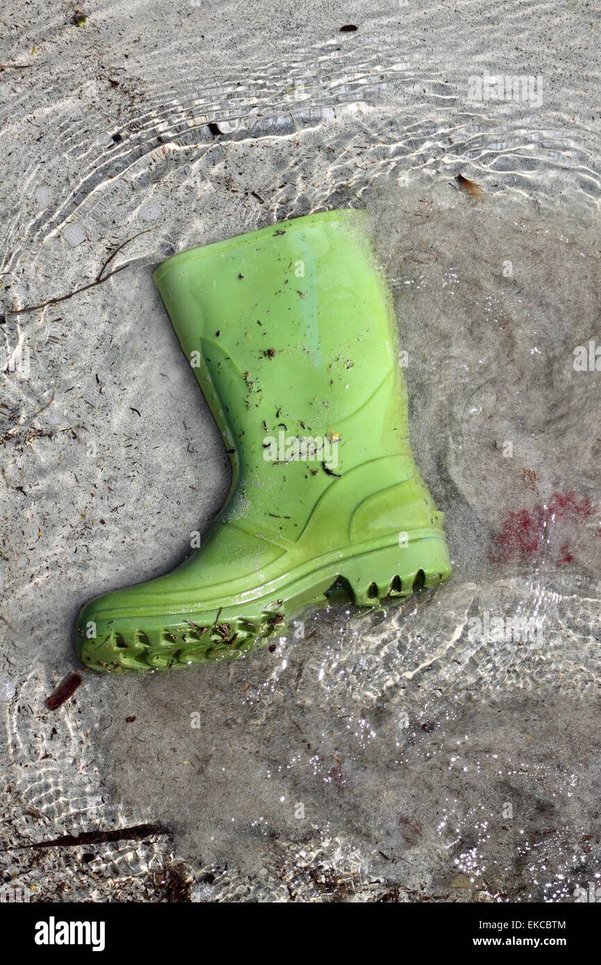 Boot leak hi-res stock photography and images - Alamy