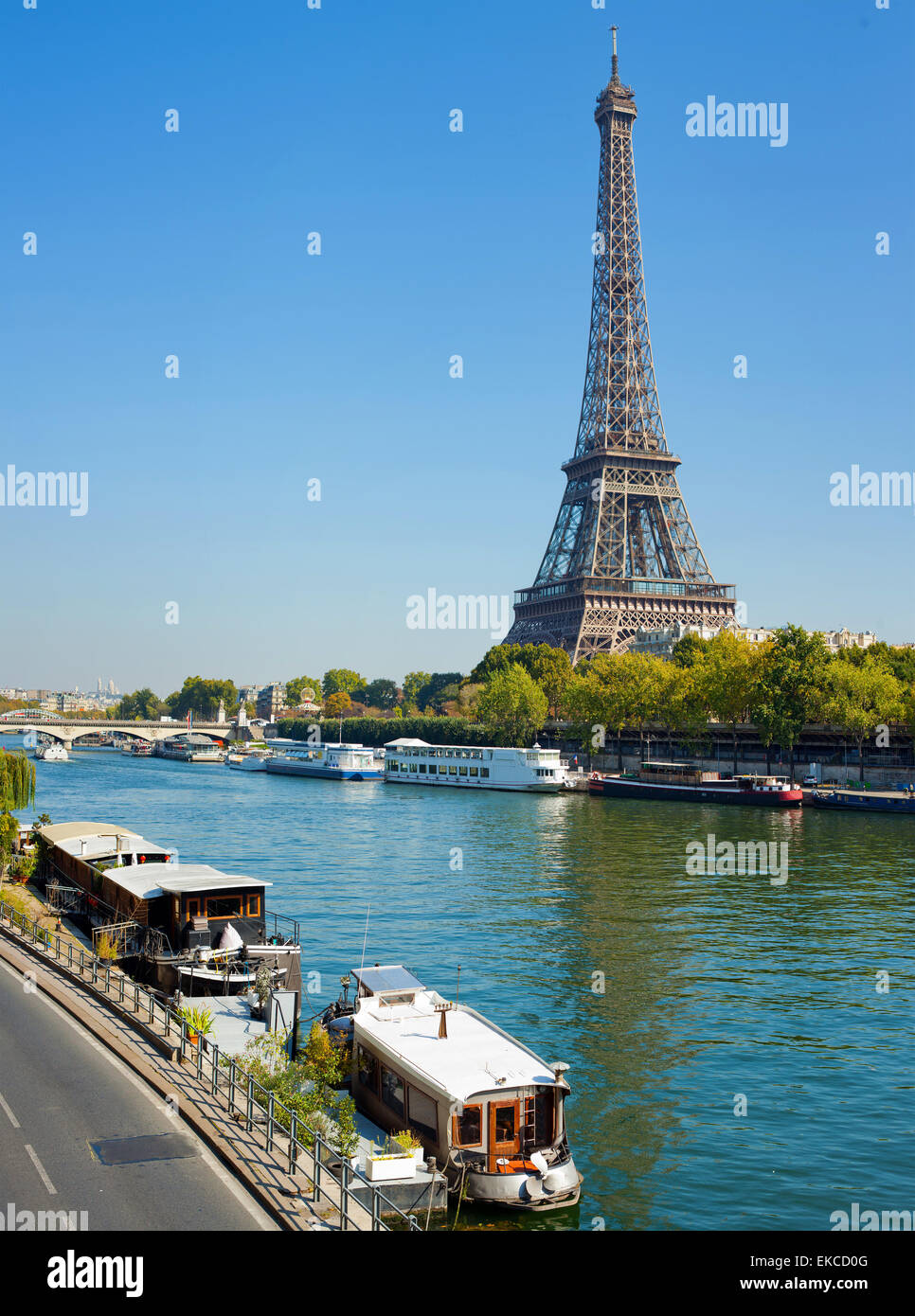 Living on barge hi-res stock photography and images - Alamy