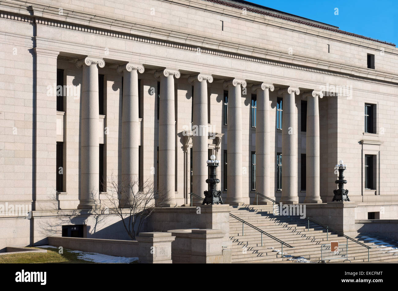 minnesota judicial center building facade ionic columns stairs and ...
