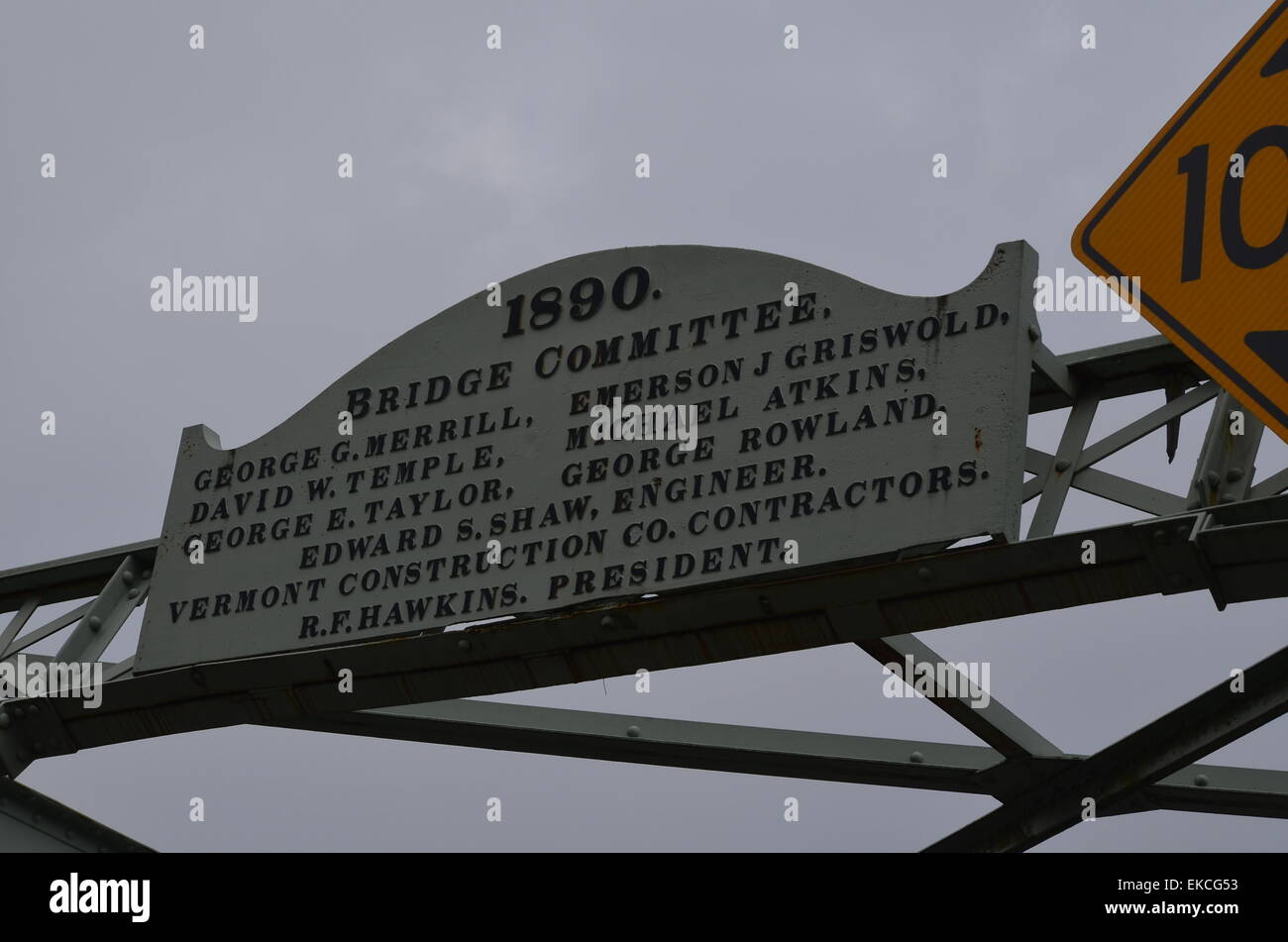Sign over bridge hi-res stock photography and images - Alamy