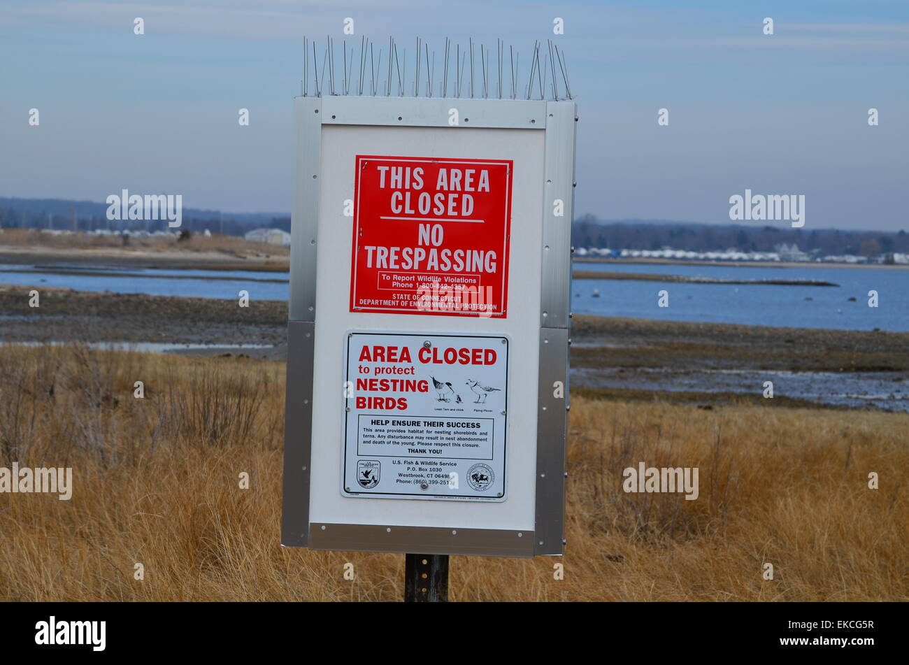 Bird nesting sign hi-res stock photography and images - Alamy