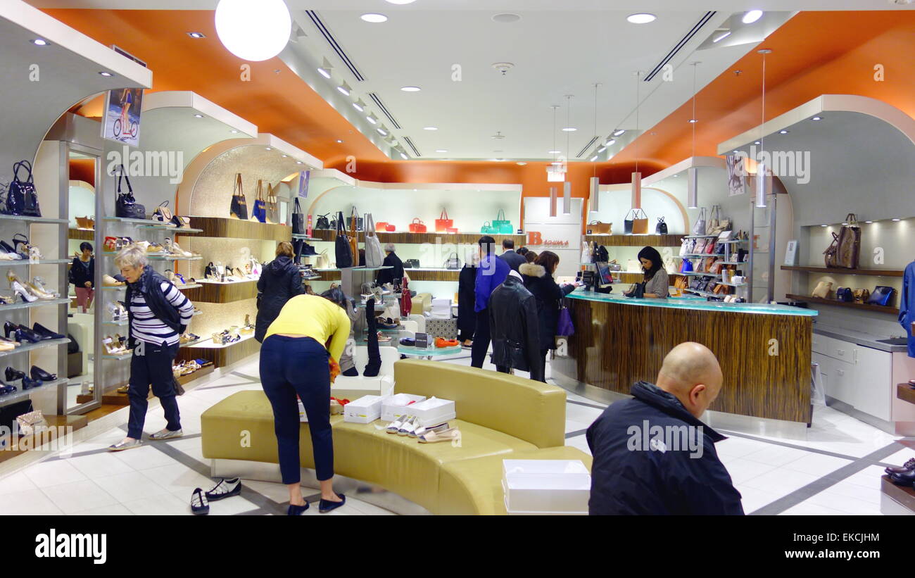 Shoes store in Toronto, Canada Stock Photo - Alamy