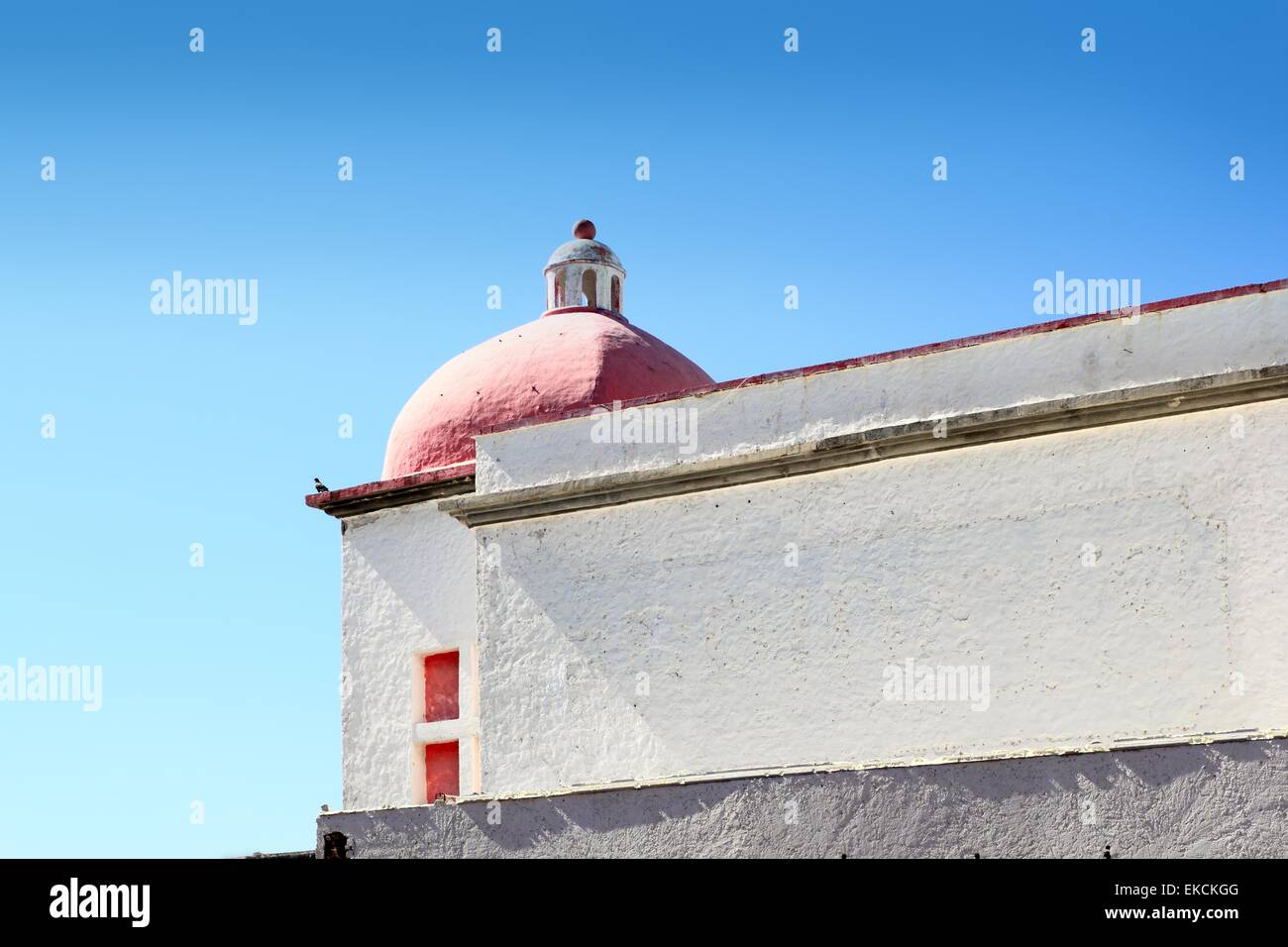 mexican white house with red dome Stock Photo - Alamy