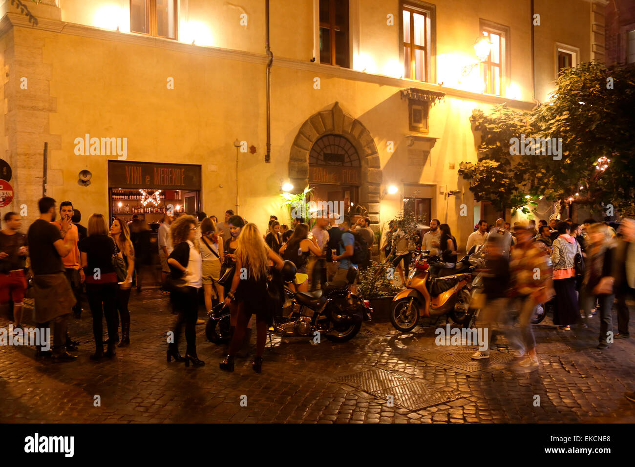 Italy Rome Piazza del Fico Bar del Fico Stock Photo - Alamy