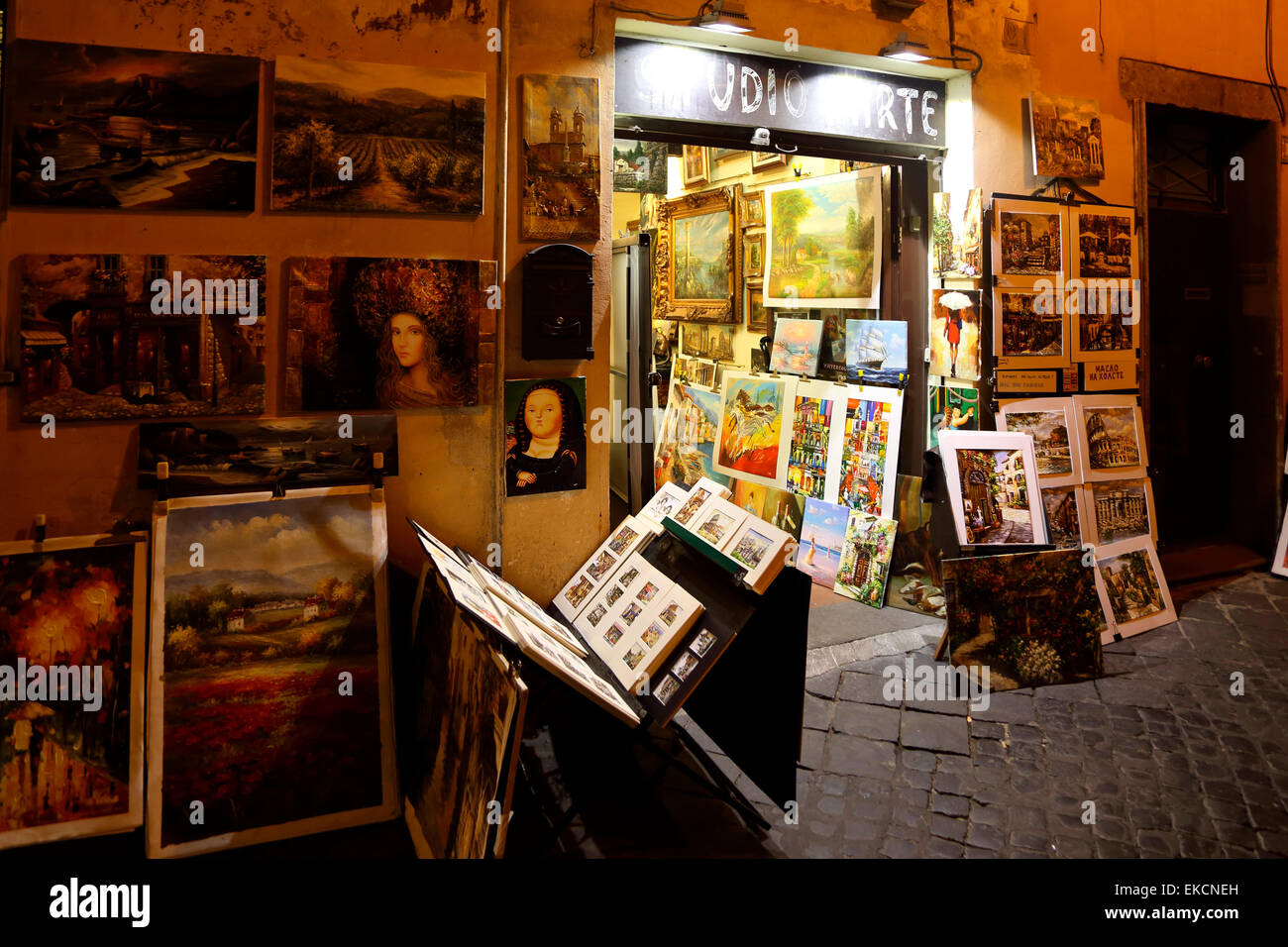 Buying art italy hi-res stock photography and images - Alamy