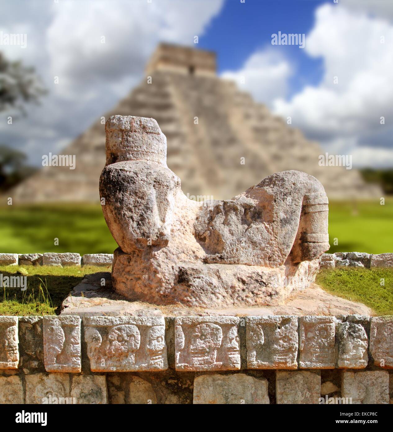 Chac Mool Chichen Itza figure Mexico Yucatan Stock Photo - Alamy