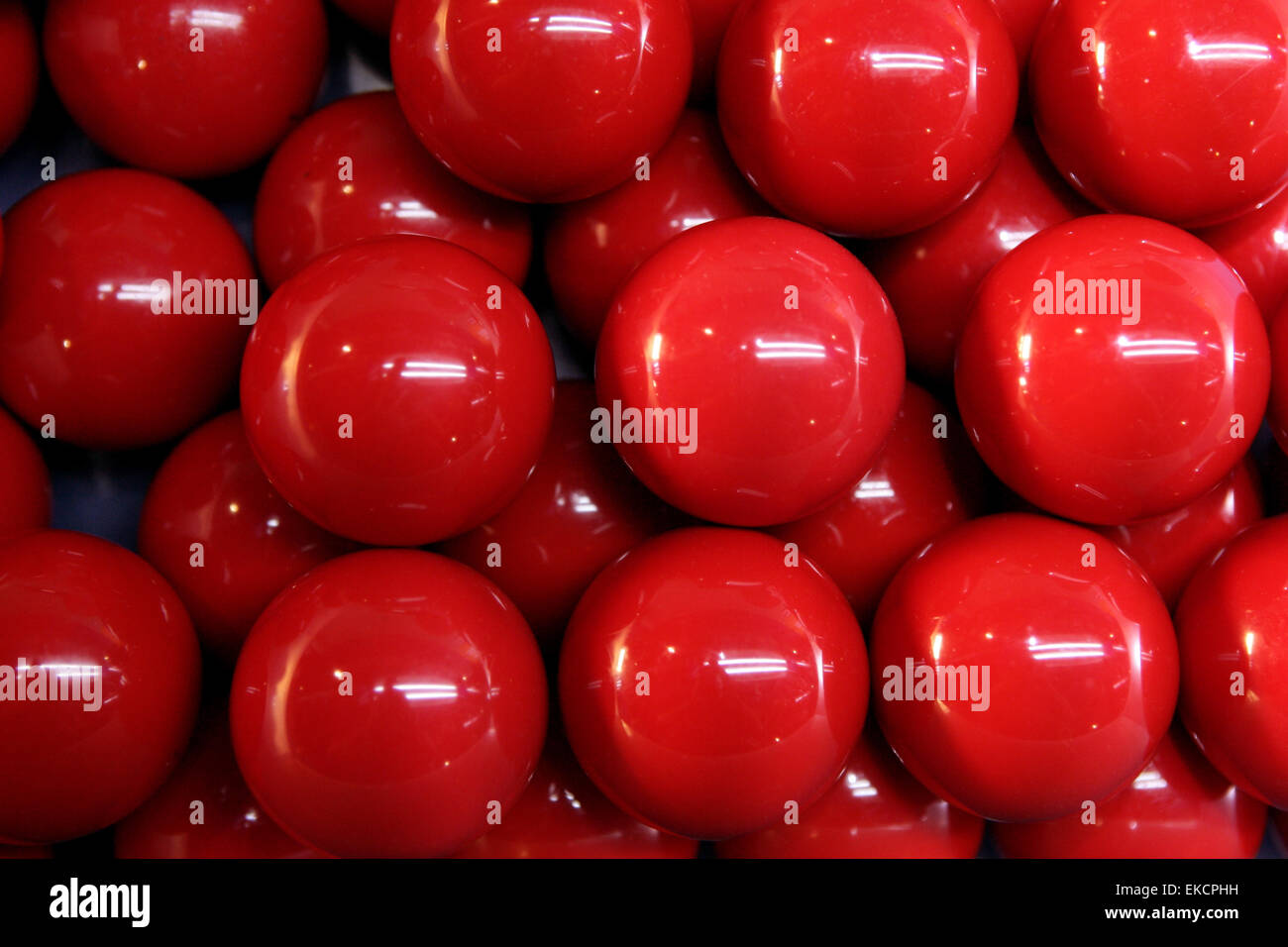 Billiard many red balls rows background texture Stock Photo - Alamy