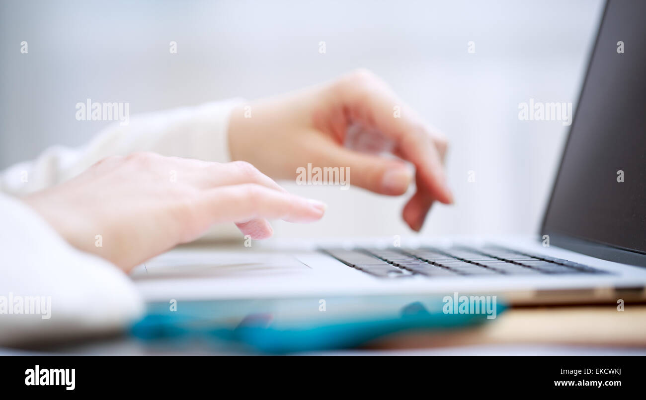 Laptop keyboard typing hi-res stock photography and images - Alamy